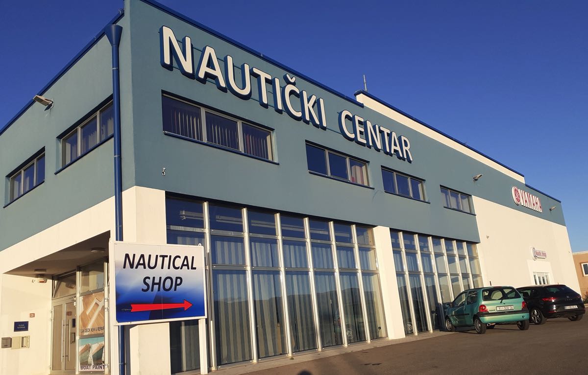 Nautical and camping shop - Nautical center Liburnija